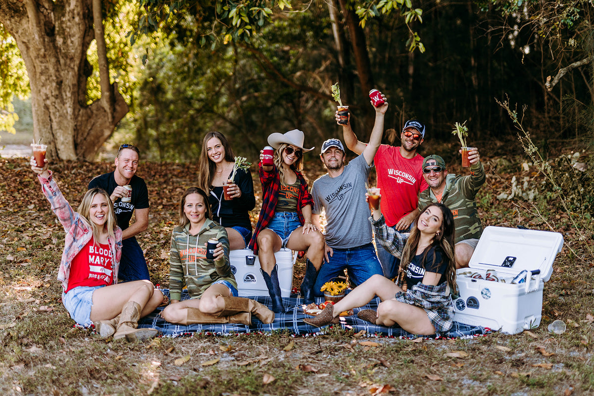 Wisconsin apparel for Wisconsinites by 2 Wisco Lovin' Moms. – Wisconsin Up